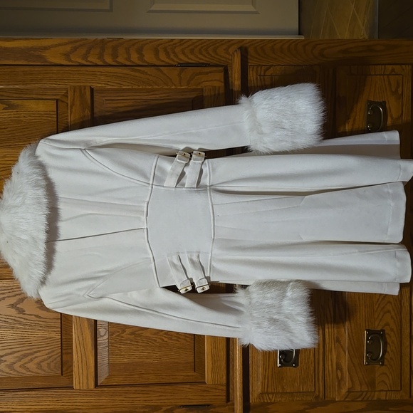 bebe | Jackets & Coats | Bebe Coat With Removable Faux Fur Trim | Poshmark